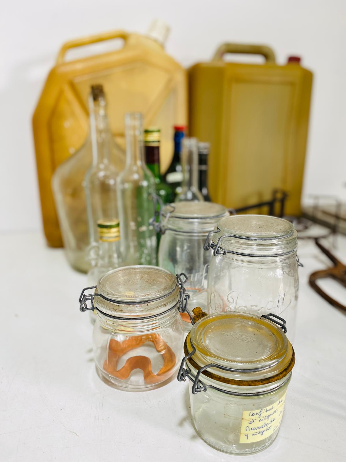 Lote x30 artículos: bollones, bidones, rastrillos y otros - Remate ...